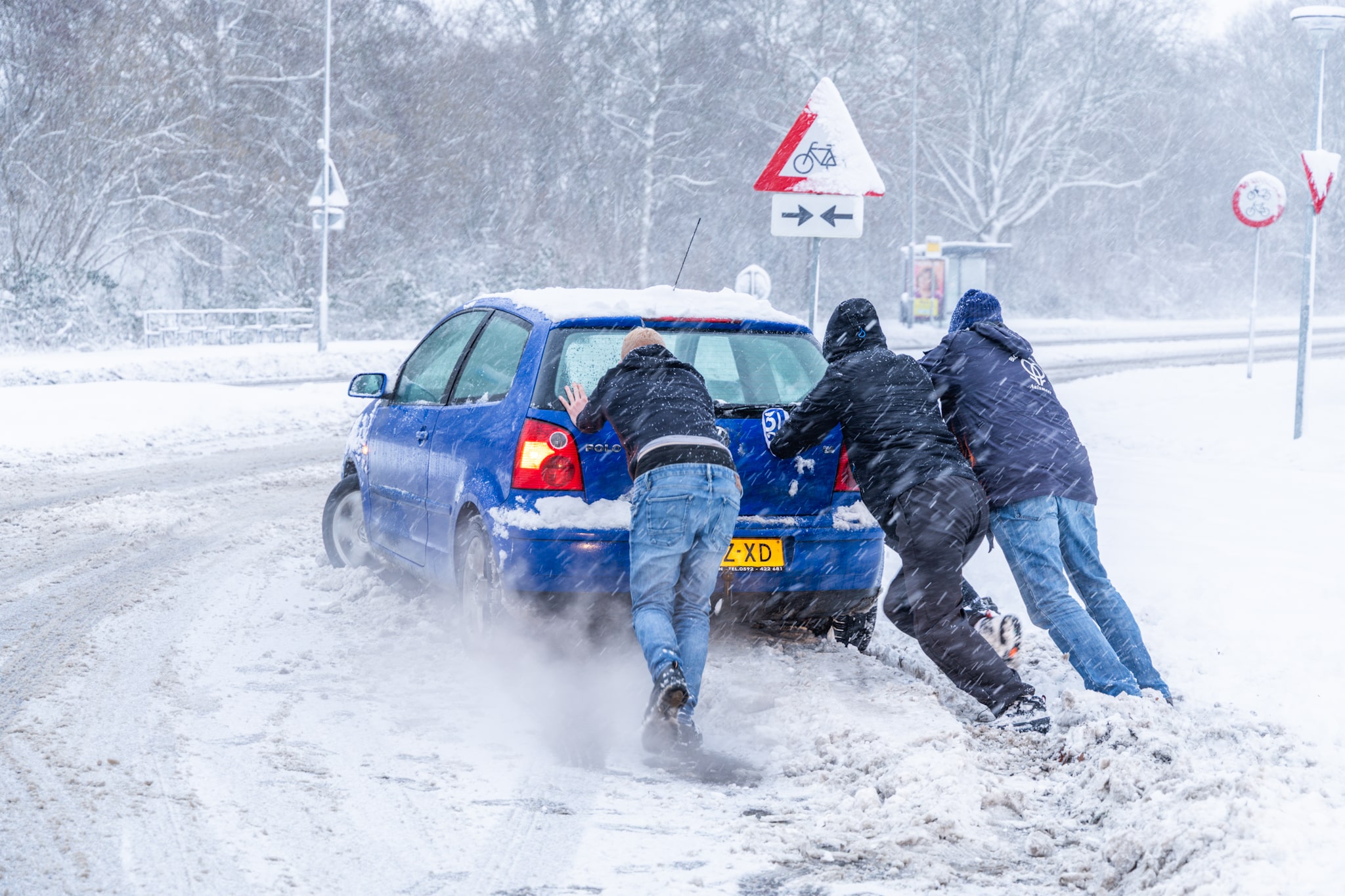 KNMI geeft code oranje af voor noorden wegens zware sneeuwval en wind ...